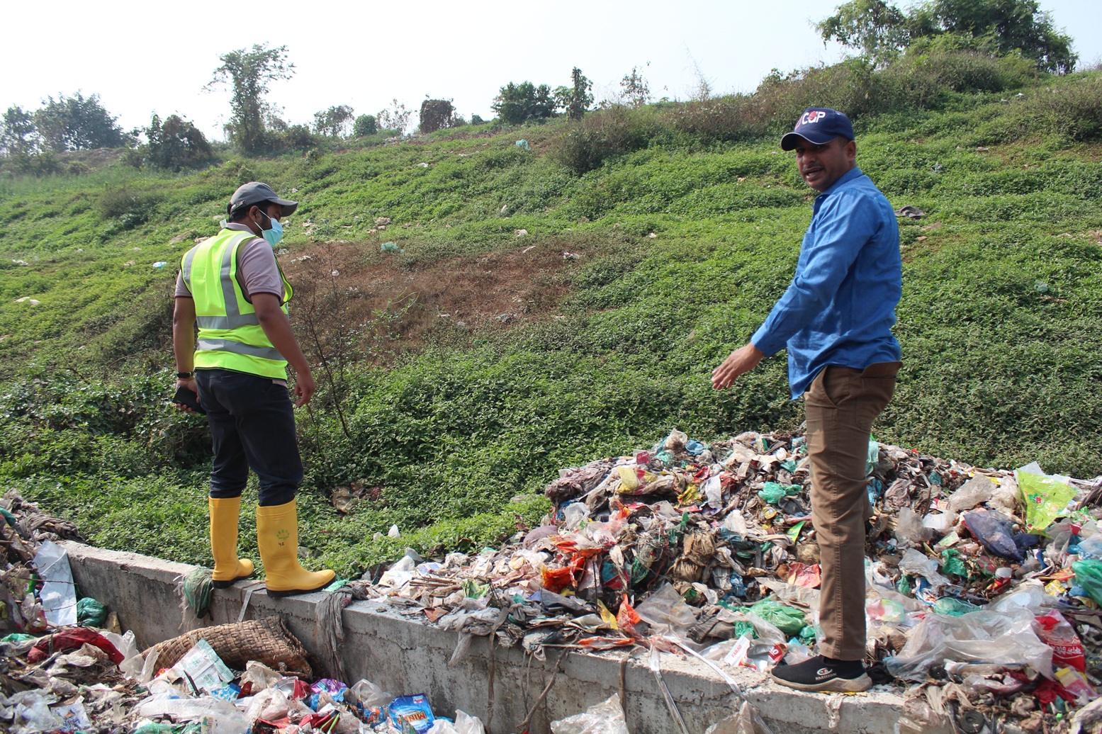 Excursion to Matuail Landfill in Dhaka – SCIP Plastics